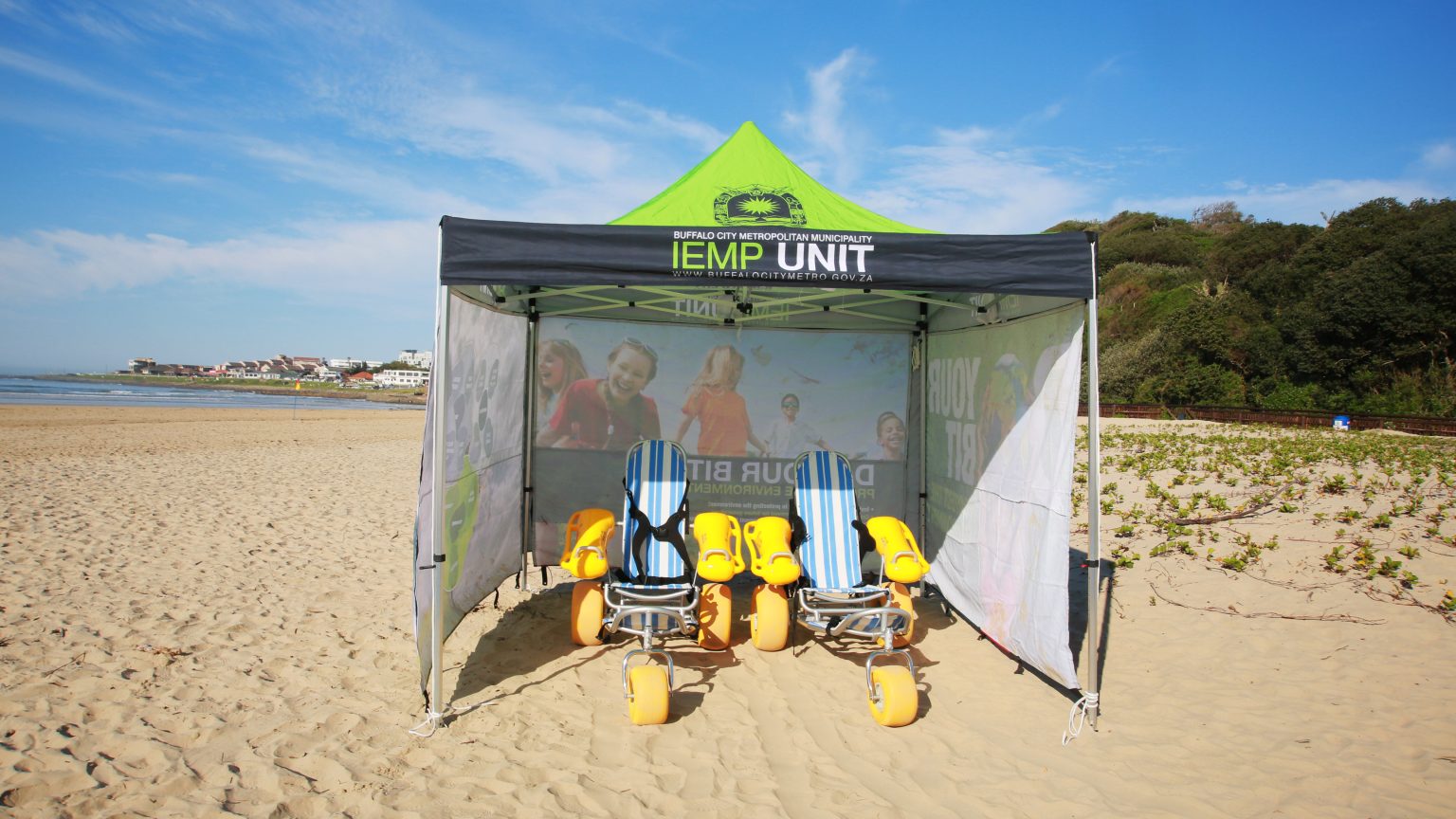 Gonubie launches an access mat and amphibious beach wheelchairs - NCPD