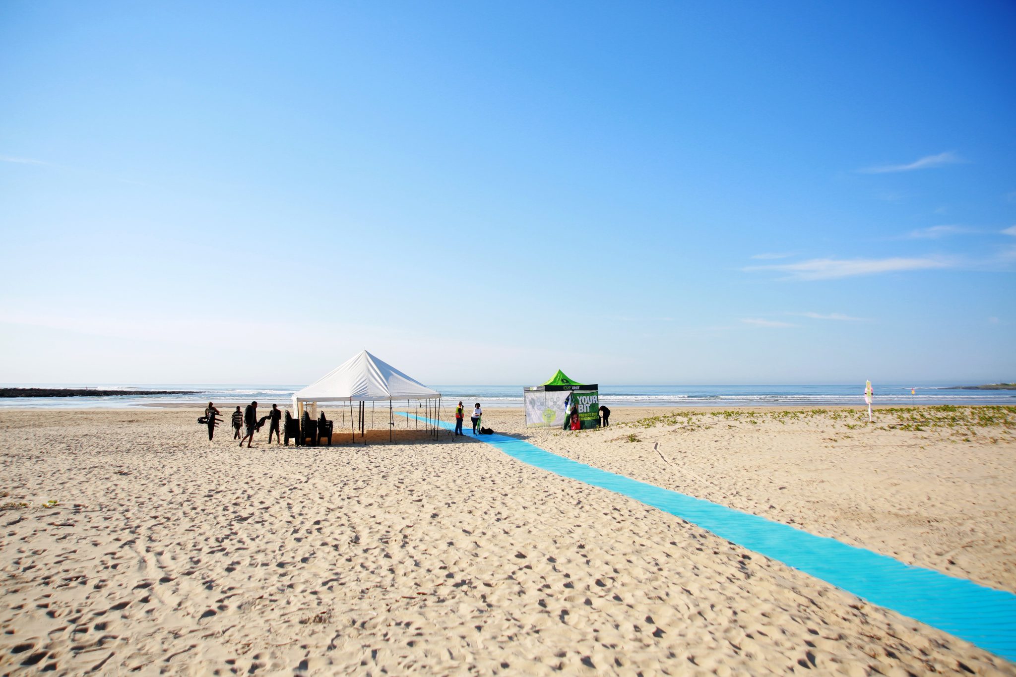 Gonubie launches an access mat and amphibious beach wheelchairs - NCPD